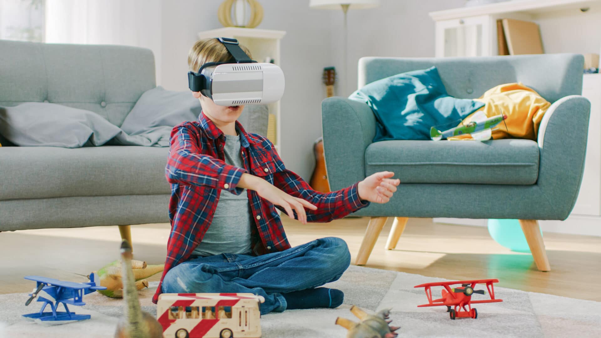 Is Oculus Safe for Kids? Predators Finding Victims through Virtual Reality